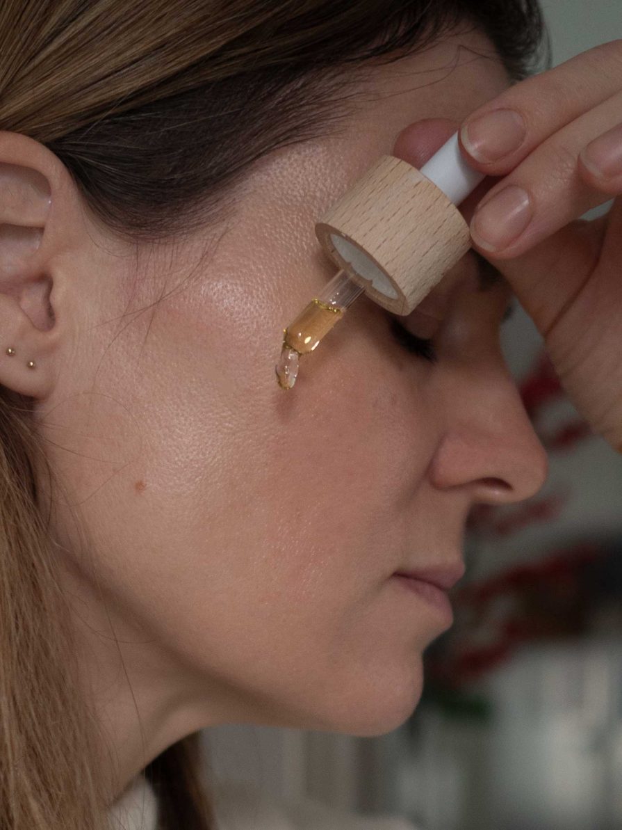 The Nourishing Benefits of Face Oils - Style&Minimalism